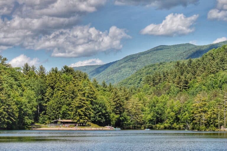 14 Breathtaking Lakes in Vermont that Deserve a Spot on Your Itinerary
