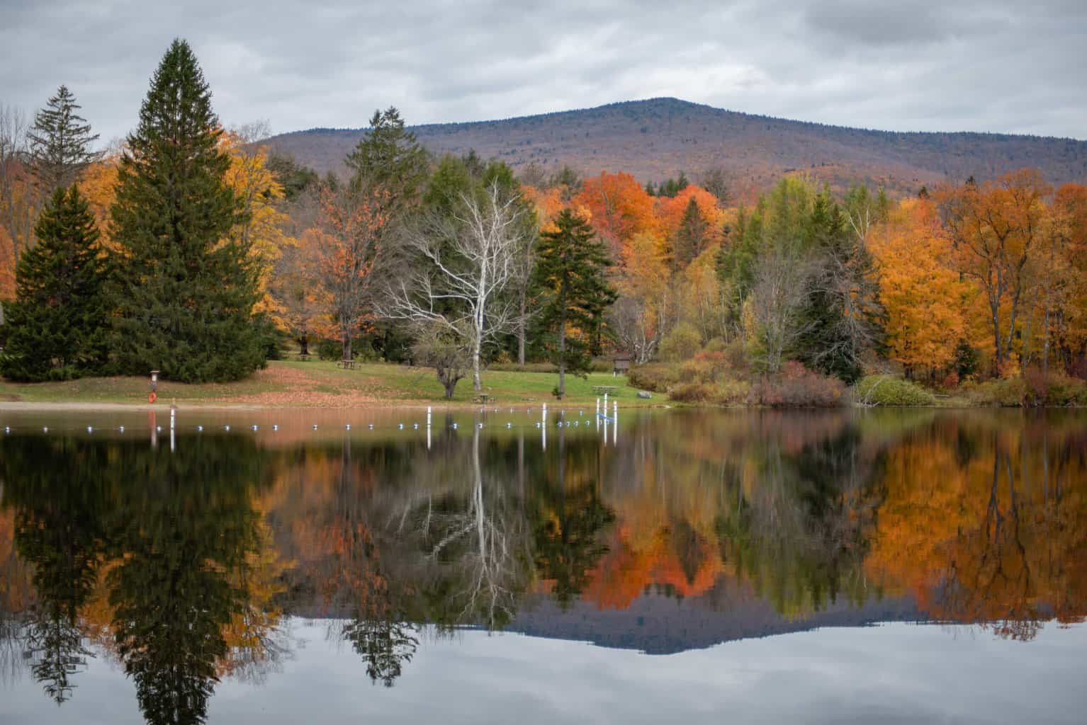 Plan an Incredible Fall Foliage Weekend in Ludlow, Vermont